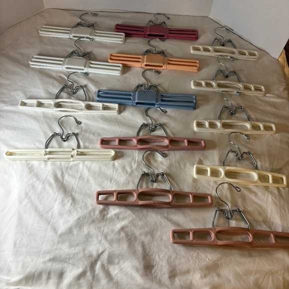 Storage & Organization | 14 X Vintage Tamor Style Plastic Clamp Hangers ...